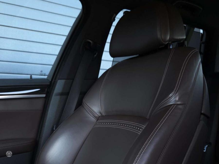Brown BMW 520 2014 in Kaunas, with an engine capacity of 2.00 L and mileage of 280 thousand km for 10250 €, photo 23 on AUTOMOTO.COM.LV