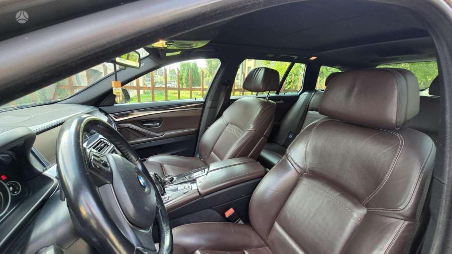 Brūns BMW 520 2014 Kauņa, ar dzinēja tilpumu 2.00 L un nobraukumu 391 tūkst. km par 11000 €, foto 12 vietnē AUTOMOTO.COM.LV