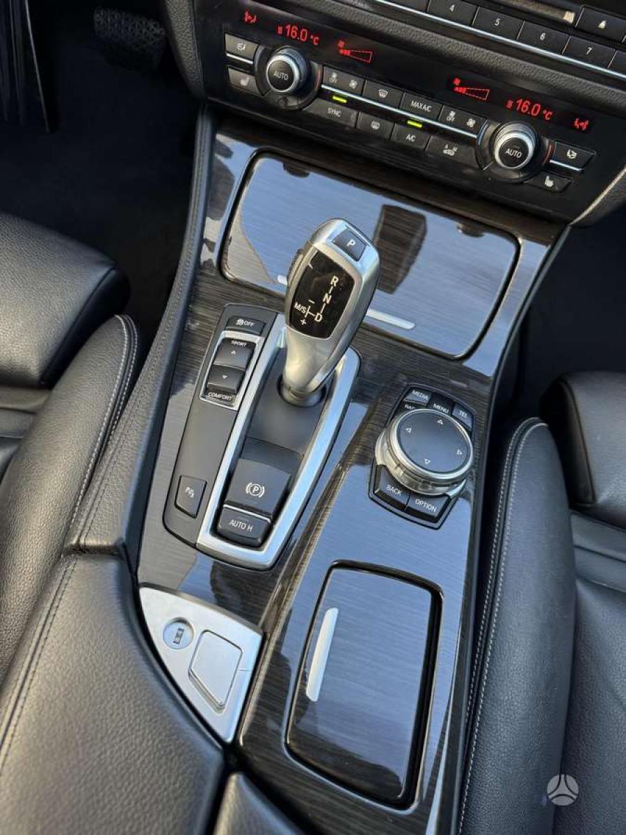 Brūns BMW 520 2014 Alīta, ar dzinēja tilpumu 2.00 L un nobraukumu 292 tūkst. km par 8900 €, foto 18 vietnē AUTOMOTO.COM.LV