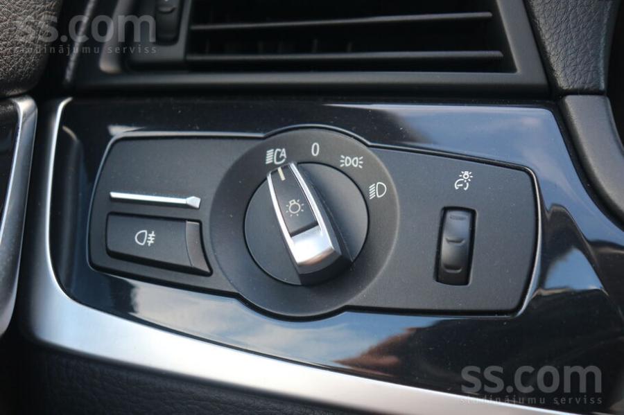 Brūns BMW 520 2014 Kuldīga, ar dzinēja tilpumu 2.00 L un nobraukumu 305 tūkst. km par 8350 €, foto 18 vietnē AUTOMOTO.COM.LV