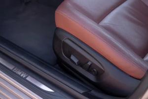 Brown BMW 520 2015 in Liepaja, with an engine capacity of 2.00 L and mileage of 242 thousand km for 12500 €, photo 30 on AUTOMOTO.COM.LV
