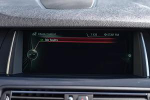Brown BMW 520 2015 in Liepaja, with an engine capacity of 2.00 L and mileage of 242 thousand km for 12500 €, photo 41 on AUTOMOTO.COM.LV
