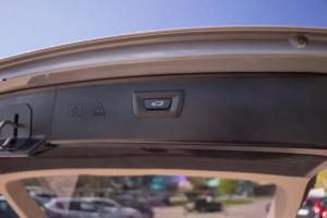 Brown BMW 520 2015 in Liepaja, with an engine capacity of 2.00 L and mileage of 242 thousand km for 12500 €, photo 44 on AUTOMOTO.COM.LV