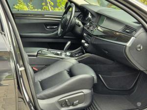 Brown BMW 520 2015 in Vilnius, with an engine capacity of 2.00 L and mileage of 274 thousand km for 9800 €, photo 12 on AUTOMOTO.COM.LV