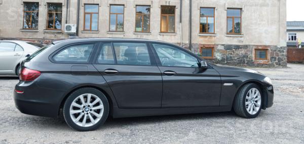 BMW 520 2015 in Cesis on AUTOMOTO.COM.LV Brown BMW 520 2015 in Cesis, with an engine capacity of 2.00 L and mileage of 285 thousand km for 8750 ā¬, photo 6 on AUTOMOTO.COM.LV