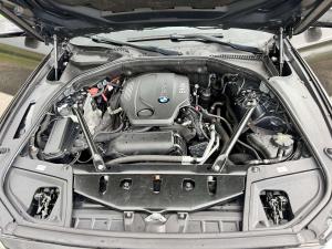 Brown BMW 520 2015 in Vilnius, with an engine capacity of 2.00 L and mileage of 293 thousand km for 9000 €, photo 17 on AUTOMOTO.COM.LV