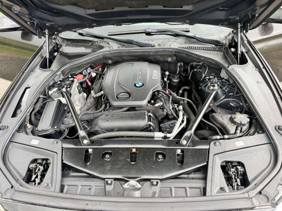 Brown BMW 520 2015 in Vilnius, with an engine capacity of 2.00 L and mileage of 293 thousand km for 9000 €, photo 17 on AUTOMOTO.COM.LV