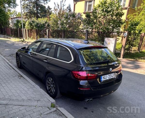 Brown BMW 520 2016 in Riga, with an engine capacity of 2.00 L and mileage of 286 thousand km for 10555 €, photo 3 on AUTOMOTO.COM.LV