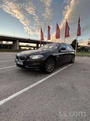 Brown BMW 520 2016 in Riga, with an engine capacity of 2.00 L and mileage of 286 thousand km for 10555 €, photo 8 on AUTOMOTO.COM.LV