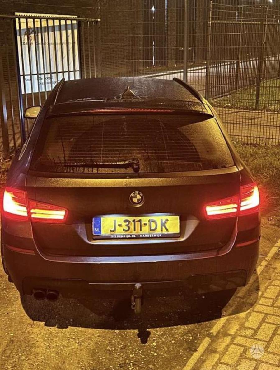 Brown BMW 520 2016 in Ukmerge, with an engine capacity of 2.00 L and mileage of 300 thousand km for 6200 €, photo 5 on AUTOMOTO.COM.LV
