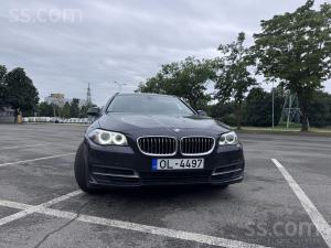 Brown BMW 520 2016 in Riga, with an engine capacity of 2.00 L and mileage of 246 thousand km for 9650 €, photo 3 on AUTOMOTO.COM.LV