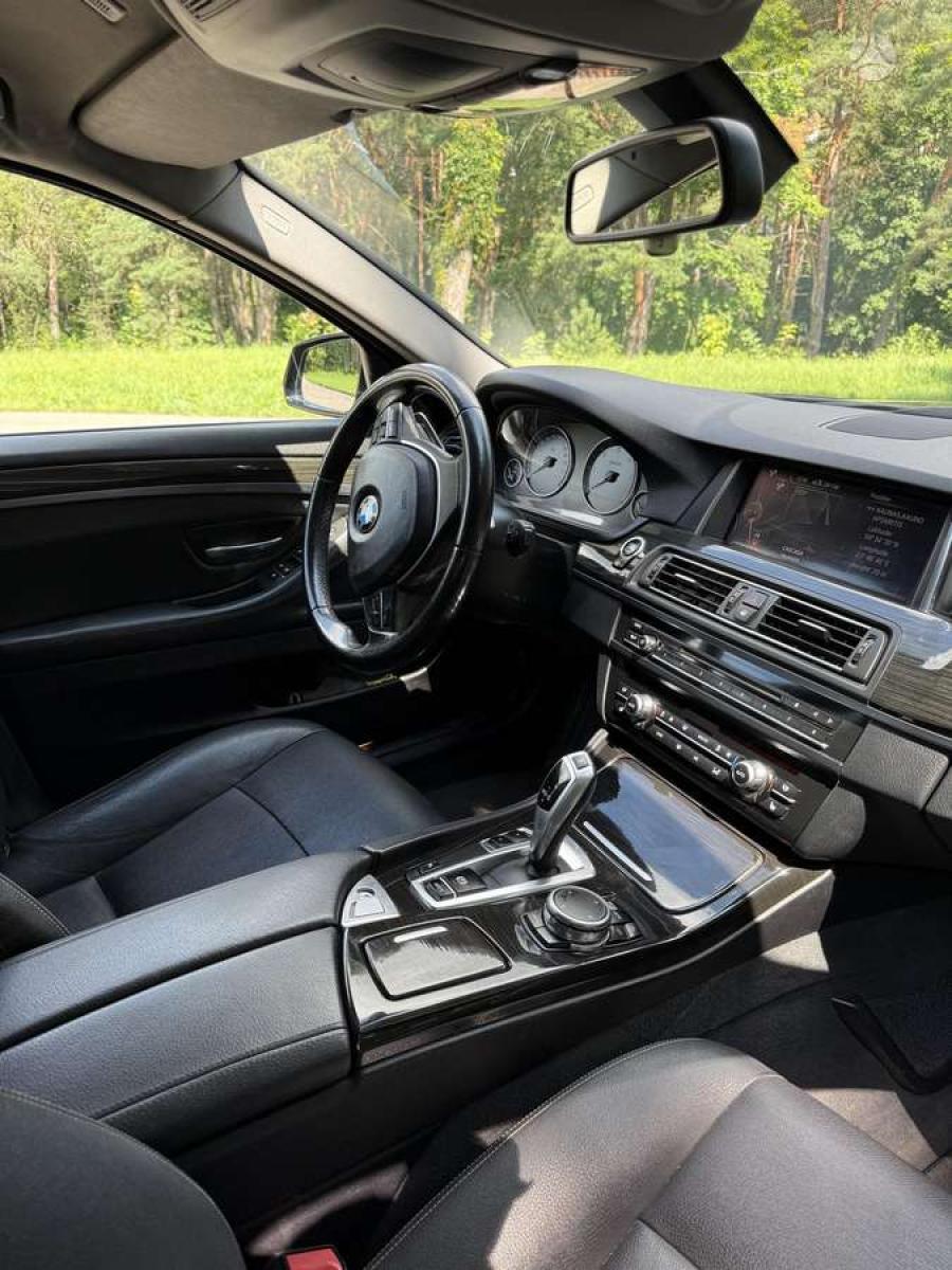 Brūns BMW 520 2016 Kauņa, ar dzinēja tilpumu 2.00 L un nobraukumu 277 tūkst. km par 11800 €, foto 25 vietnē AUTOMOTO.COM.LV