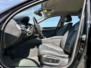 Brown BMW 520 2016 in Vilkaviskis, with an engine capacity of 2.00 L and mileage of 342 thousand km for 8900 €, photo 10 on AUTOMOTO.COM.LV