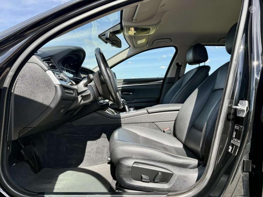Brown BMW 520 2016 in Vilkaviskis, with an engine capacity of 2.00 L and mileage of 342 thousand km for 8900 €, photo 10 on AUTOMOTO.COM.LV