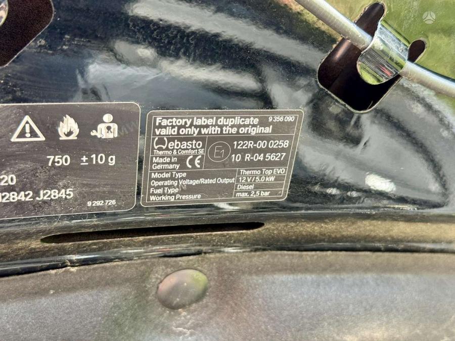 Brown BMW 520 2016 in Vilkaviskis, with an engine capacity of 2.00 L and mileage of 342 thousand km for 8900 €, photo 28 on AUTOMOTO.COM.LV