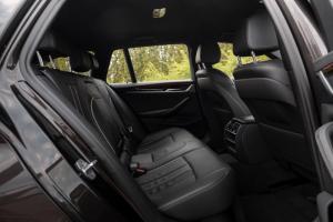Brown BMW 520 2017 in Riga, with an engine capacity of 2.00 L and mileage of 216 thousand km for 18900 €, photo 20 on AUTOMOTO.COM.LV