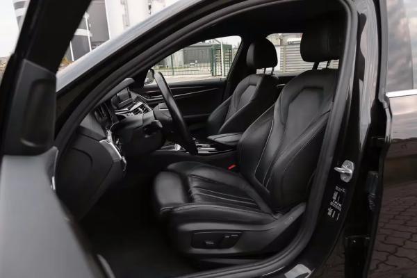 Brown BMW 520 2017 in Jelgava, with an engine capacity of 2.00 L and mileage of 216 thousand km for 16900 €, photo 9 on AUTOMOTO.COM.LV