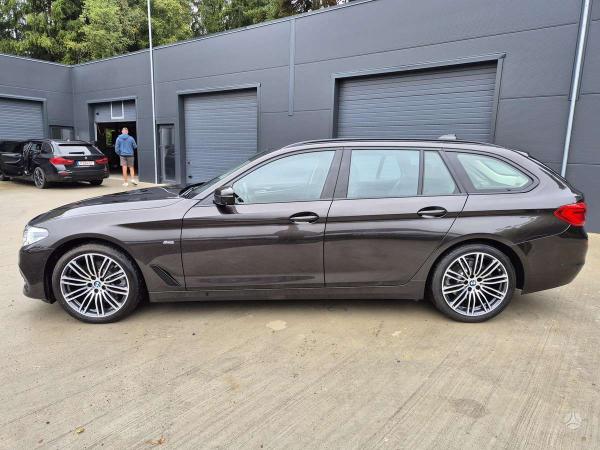 Brown BMW 520 2017 in Utena, with an engine capacity of 2.00 L and mileage of 331 thousand km for 13990 €, photo 7 on AUTOMOTO.COM.LV