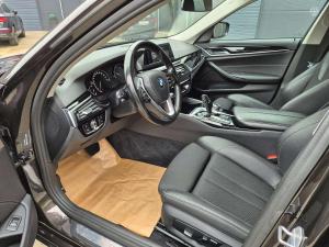 Brown BMW 520 2017 in Utena, with an engine capacity of 2.00 L and mileage of 331 thousand km for 13990 €, photo 10 on AUTOMOTO.COM.LV