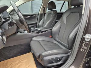 Brown BMW 520 2017 in Utena, with an engine capacity of 2.00 L and mileage of 331 thousand km for 13990 €, photo 14 on AUTOMOTO.COM.LV