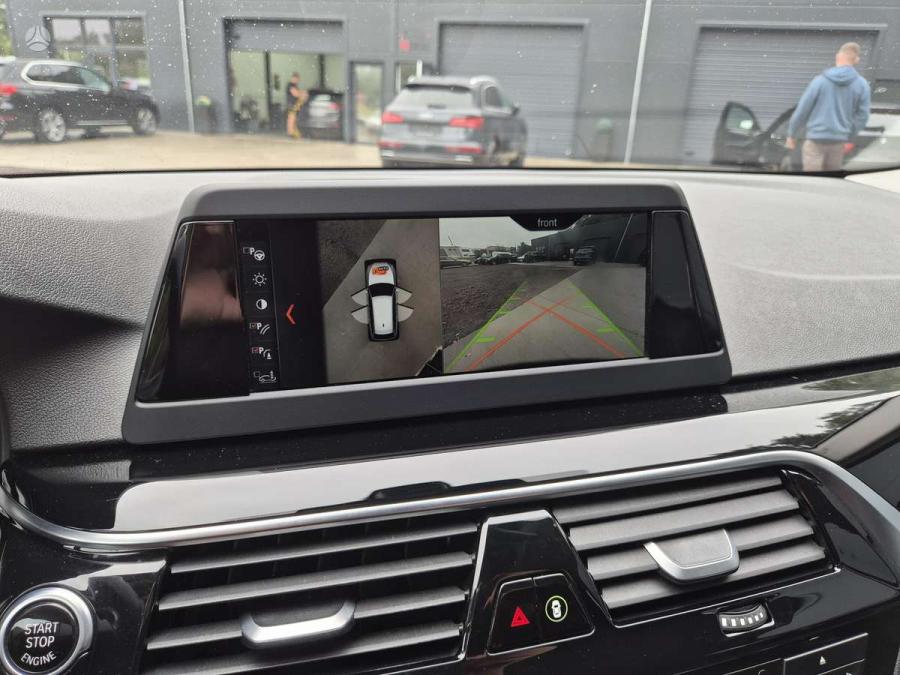 Brown BMW 520 2017 in Utena, with an engine capacity of 2.00 L and mileage of 331 thousand km for 13990 €, photo 18 on AUTOMOTO.COM.LV