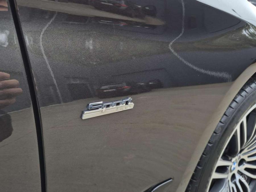 Brown BMW 520 2017 in Utena, with an engine capacity of 2.00 L and mileage of 331 thousand km for 13990 €, photo 22 on AUTOMOTO.COM.LV