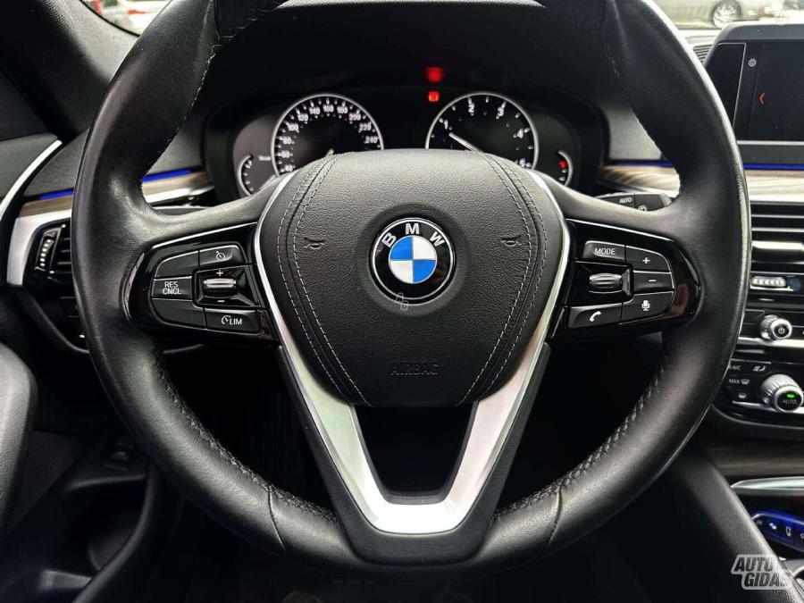 Brown BMW 520 2018 in Kaunas, with an engine capacity of 2.00 L and mileage of 272 thousand km for 14500 €, photo 9 on AUTOMOTO.COM.LV