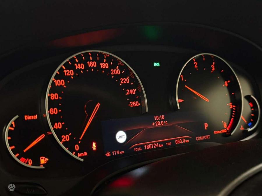 Brown BMW 520 2018 in Marijampole, with an engine capacity of 2.00 L and mileage of 187 thousand km for 17999 €, photo 4 on AUTOMOTO.COM.LV