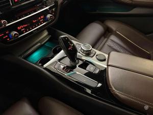 Brown BMW 520 2018 in Marijampole, with an engine capacity of 2.00 L and mileage of 187 thousand km for 17999 €, photo 15 on AUTOMOTO.COM.LV