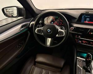 Brown BMW 520 2018 in Marijampole, with an engine capacity of 2.00 L and mileage of 187 thousand km for 17999 €, photo 23 on AUTOMOTO.COM.LV