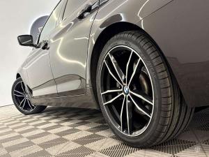 Brown BMW 520 2018 in Marijampole, with an engine capacity of 2.00 L and mileage of 187 thousand km for 17999 €, photo 29 on AUTOMOTO.COM.LV