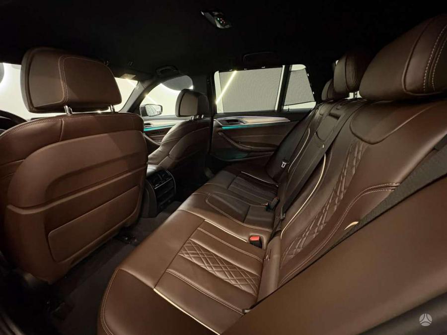 Brown BMW 520 2018 in Marijampole, with an engine capacity of 2.00 L and mileage of 187 thousand km for 17999 €, photo 32 on AUTOMOTO.COM.LV