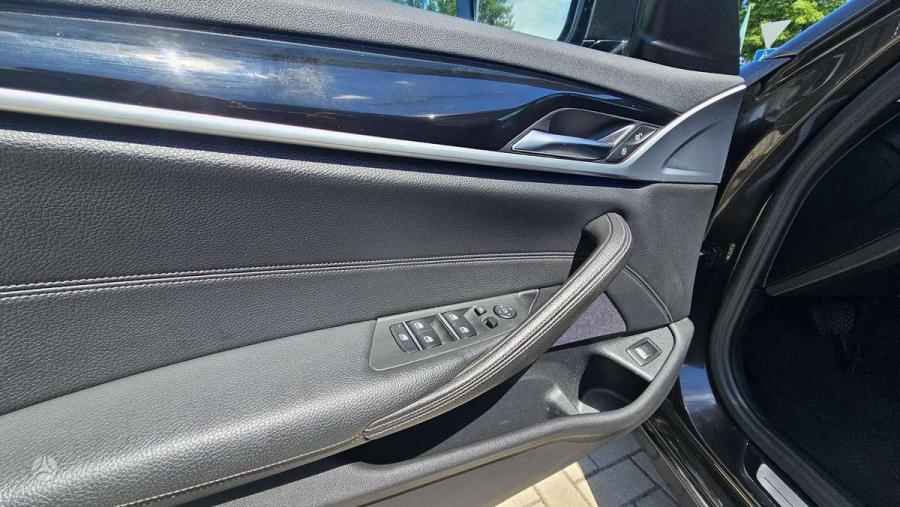 Brūns BMW 520 2019 Prienai, ar dzinēja tilpumu 2.00 L un nobraukumu 208 tūkst. km par 16499 €, foto 27 vietnē AUTOMOTO.COM.LV