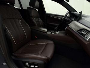 Brown BMW 520 2020 in Vilnius, with an engine capacity of 2.00 L and mileage of 167 thousand km for 28500 €, photo 16 on AUTOMOTO.COM.LV