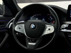 Brown BMW 520 2020 in Vilnius, with an engine capacity of 2.00 L and mileage of 167 thousand km for 28500 €, photo 20 on AUTOMOTO.COM.LV