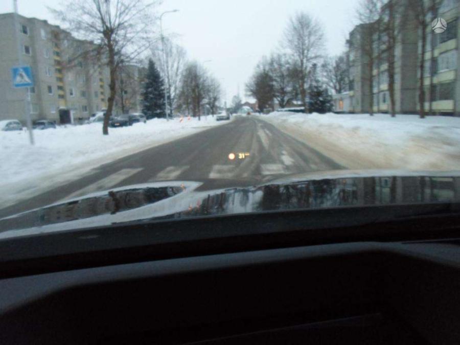 Brown BMW 520 2021 in Siauliai, with an engine capacity of 2.00 L and mileage of 199 thousand km for 23800 €, photo 19 on AUTOMOTO.COM.LV