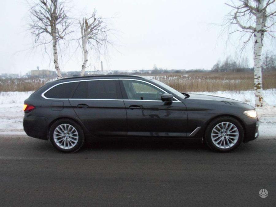 Brown BMW 520 2021 in Siauliai, with an engine capacity of 2.00 L and mileage of 199 thousand km for 23800 €, photo 27 on AUTOMOTO.COM.LV