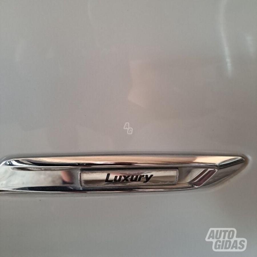 BMW 520 2013 in Utena, with an engine capacity of 2.00 L and mileage of 305 thousand km for 7950 €, photo 13 on AUTOMOTO.COM.LV