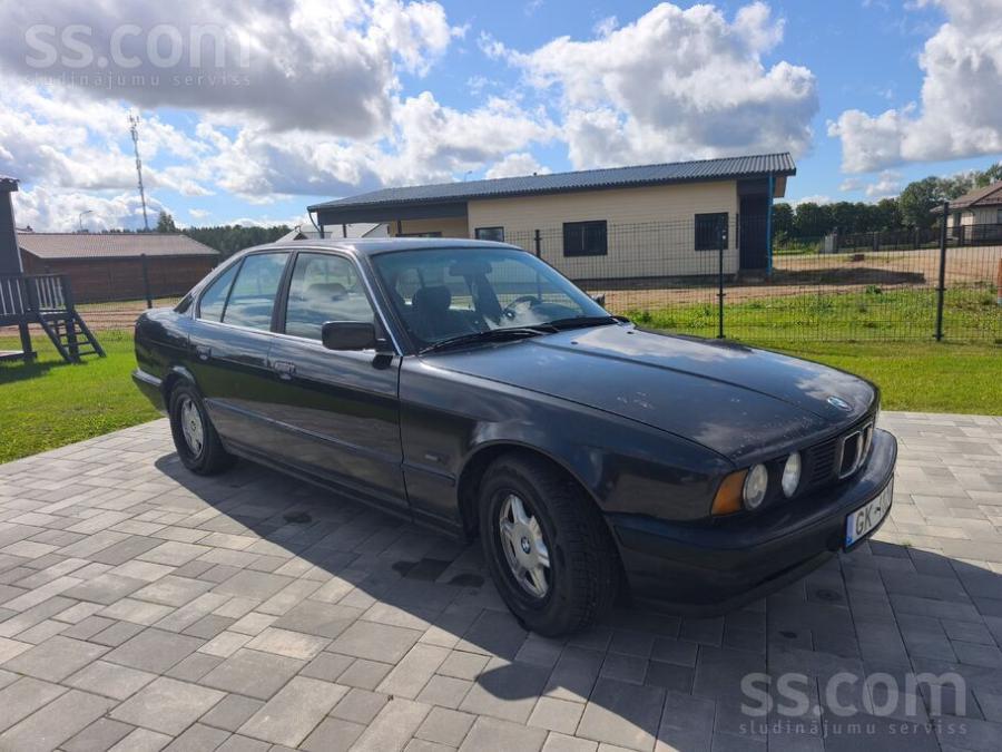 Zaļš BMW 520 1990 Dobele, ar dzinēja tilpumu 2.00 L un nobraukumu 312 tūkst. km par 4000 €, foto 1 vietnē AUTOMOTO.COM.LV