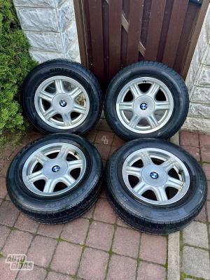 Zaļš BMW 520 1994 Viļņa, ar dzinēja tilpumu 2.00 L un nobraukumu 205 tūkst. km par 4000 €, foto 16 vietnē AUTOMOTO.COM.LV