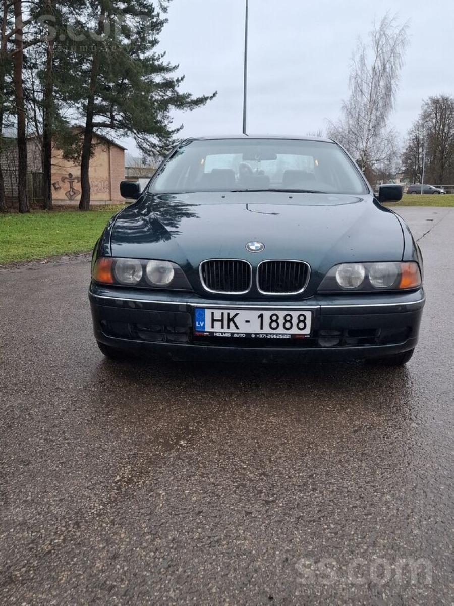 Green BMW 520 1996 in Riga, with an engine capacity of 2.00 L and mileage of 0 thousand km for 3700 €, photo 2 on AUTOMOTO.COM.LV