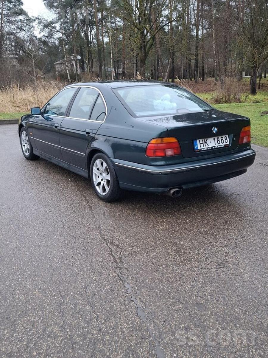 Green BMW 520 1996 in Riga, with an engine capacity of 2.00 L and mileage of 0 thousand km for 3700 €, photo 6 on AUTOMOTO.COM.LV