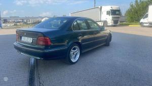 Green BMW 520 1997 in Marijampole, with an engine capacity of 1.99 L and mileage of 270 thousand km for 2999 €, photo 6 on AUTOMOTO.COM.LV
