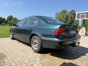 Zaļš BMW 520 1997 Talsi, ar dzinēja tilpumu 2.00 L un nobraukumu 347 tūkst. km par 1800 €, foto 3 vietnē AUTOMOTO.COM.LV
