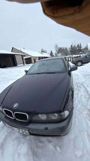 Zaļš BMW 520 2001 Rokiškis, ar dzinēja tilpumu 2.00 L un nobraukumu 470 tūkst. km par 650 €, foto 3 vietnē AUTOMOTO.COM.LV