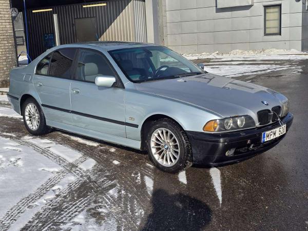 Zaļš BMW 520 2001 Viļņa, ar dzinēja tilpumu 2.17 L un nobraukumu 274 tūkst. km par 1200 €, foto 3 vietnē AUTOMOTO.COM.LV