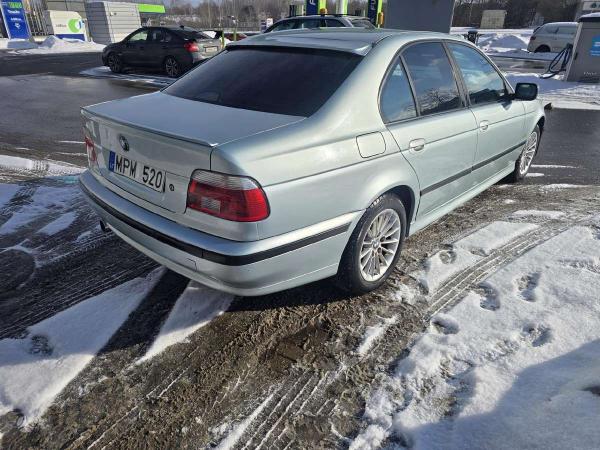 Zaļš BMW 520 2001 Viļņa, ar dzinēja tilpumu 2.17 L un nobraukumu 274 tūkst. km par 1200 €, foto 5 vietnē AUTOMOTO.COM.LV