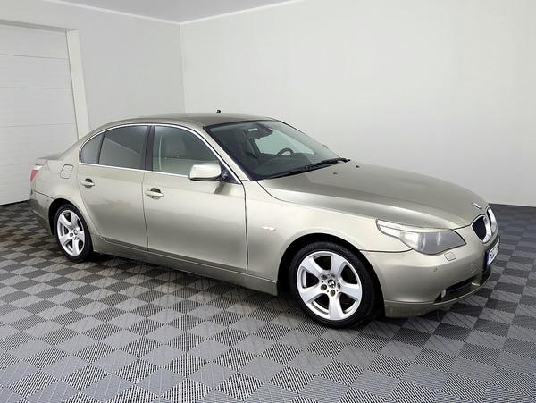 Zaļš BMW 520 2003 Tallina, ar dzinēja tilpumu 2.20 L un nobraukumu 475 tūkst. km par 1299 €, foto 1 vietnē AUTOMOTO.COM.LV