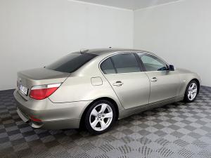 Green BMW 520 2003 in Tallinn, with an engine capacity of 2.20 L and mileage of 475 thousand km for 1299 €, photo 4 on AUTOMOTO.COM.LV