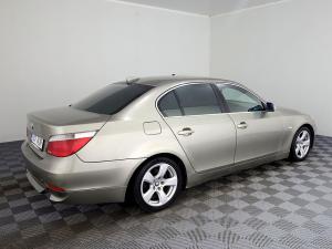 Green BMW 520 2003 in Tallinn, with an engine capacity of 2.20 L and mileage of 475 thousand km for 1299 €, photo 11 on AUTOMOTO.COM.LV